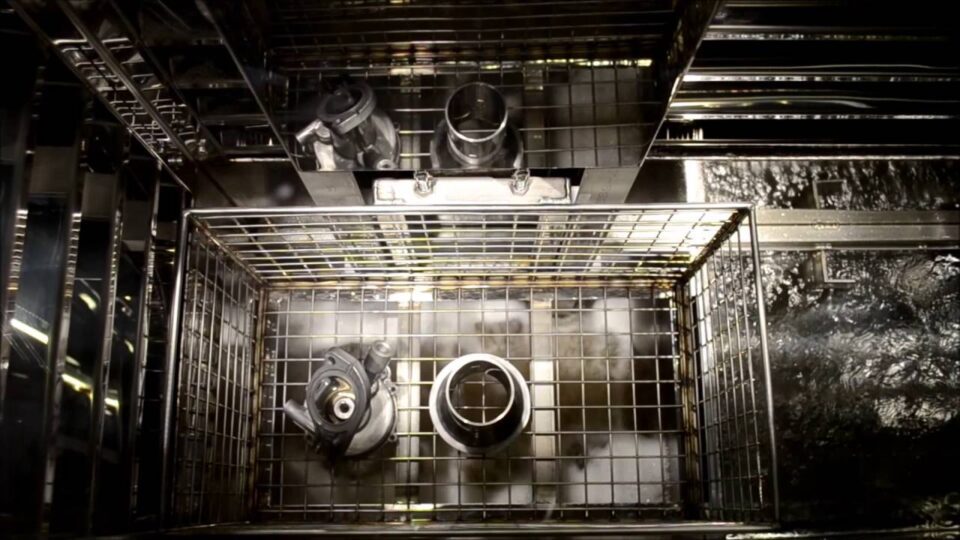 Vapor Degreasing vs Aqueous Ultrasonic Cleaning: Why Consider Changing?